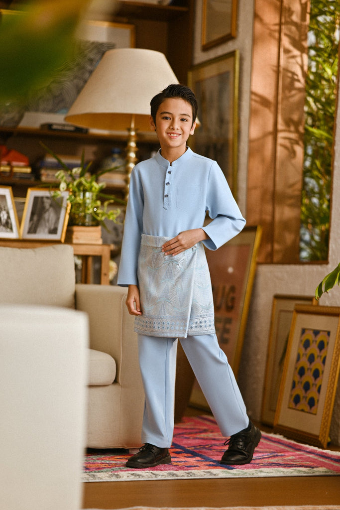 Pahlawan Bespoke Fit Kids Baju Melayu Cekak Musang - Ice Blue – PUTIH.COM